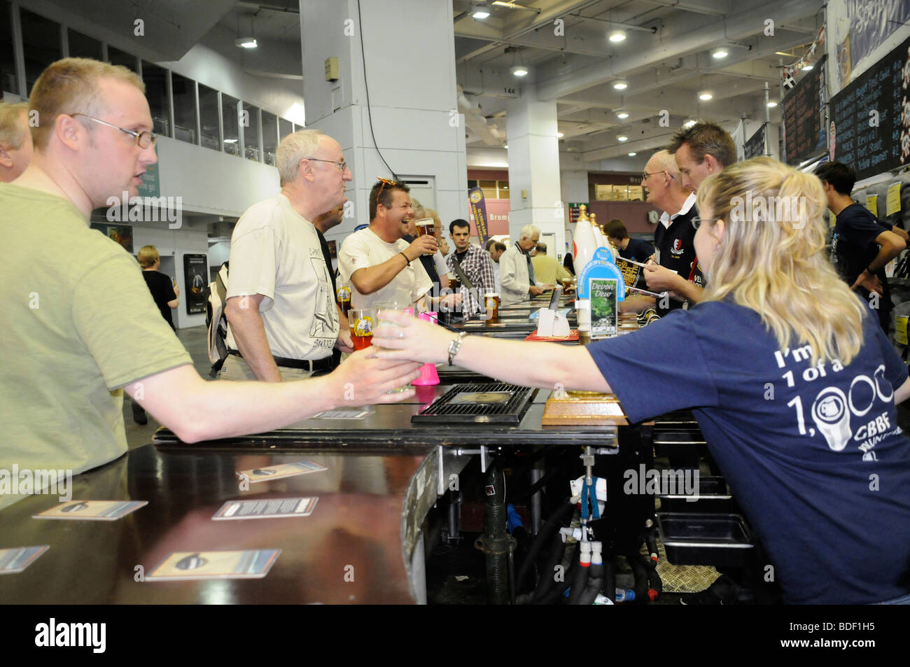 Hand Pulled Ales High Resolution Stock Photography and Images - Alamy