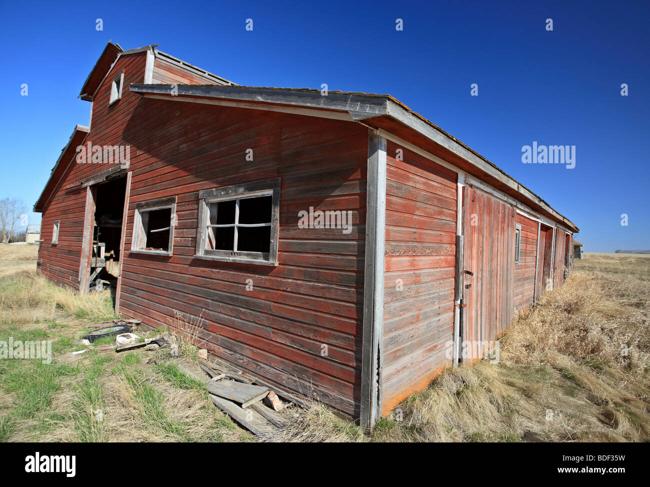 abandoned old rural stable farm building Stock Photo - Alamy