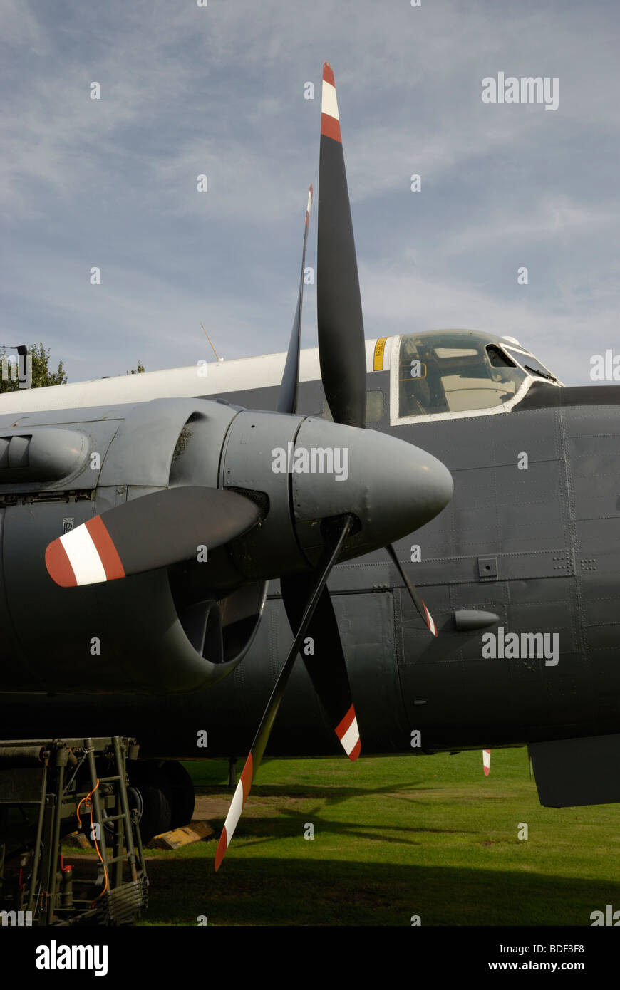 Avro shackleton hi-res stock photography and images - Alamy
