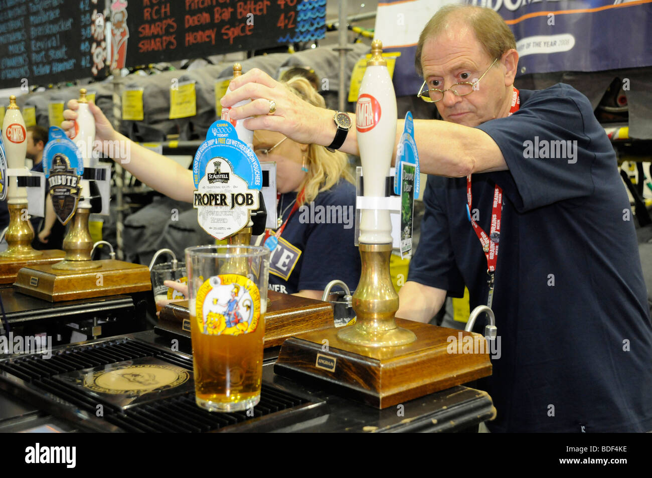 Hand Pulled Ales High Resolution Stock Photography and Images - Alamy