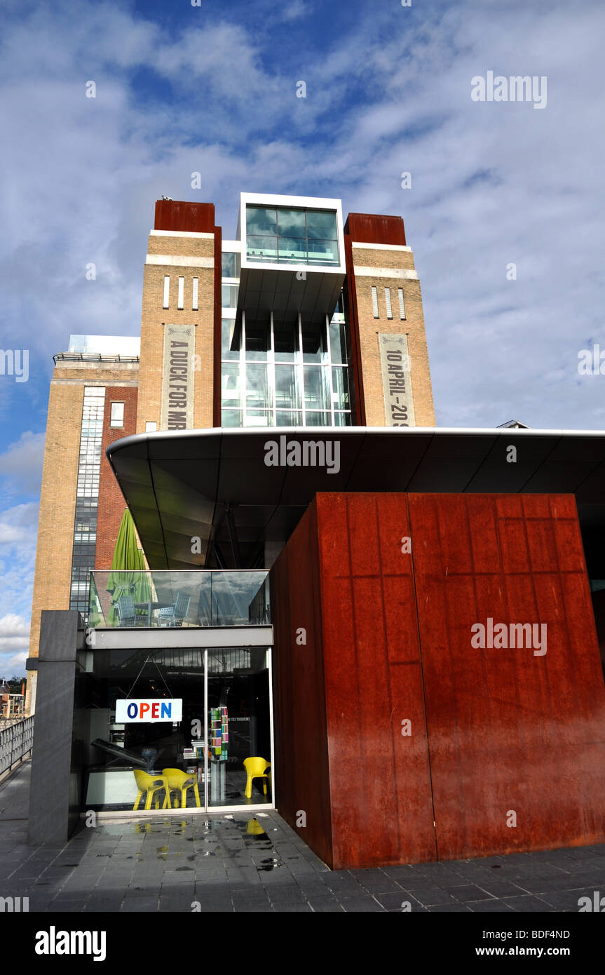 Baltic centre for art flour mill newcastle upon tyne gateshead square ...