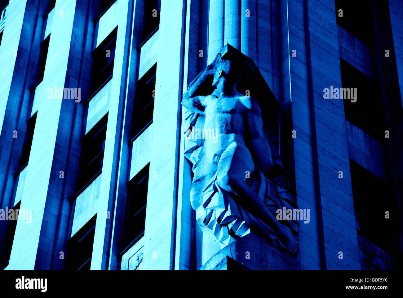 Building as sculpture hi-res stock photography and images - Alamy