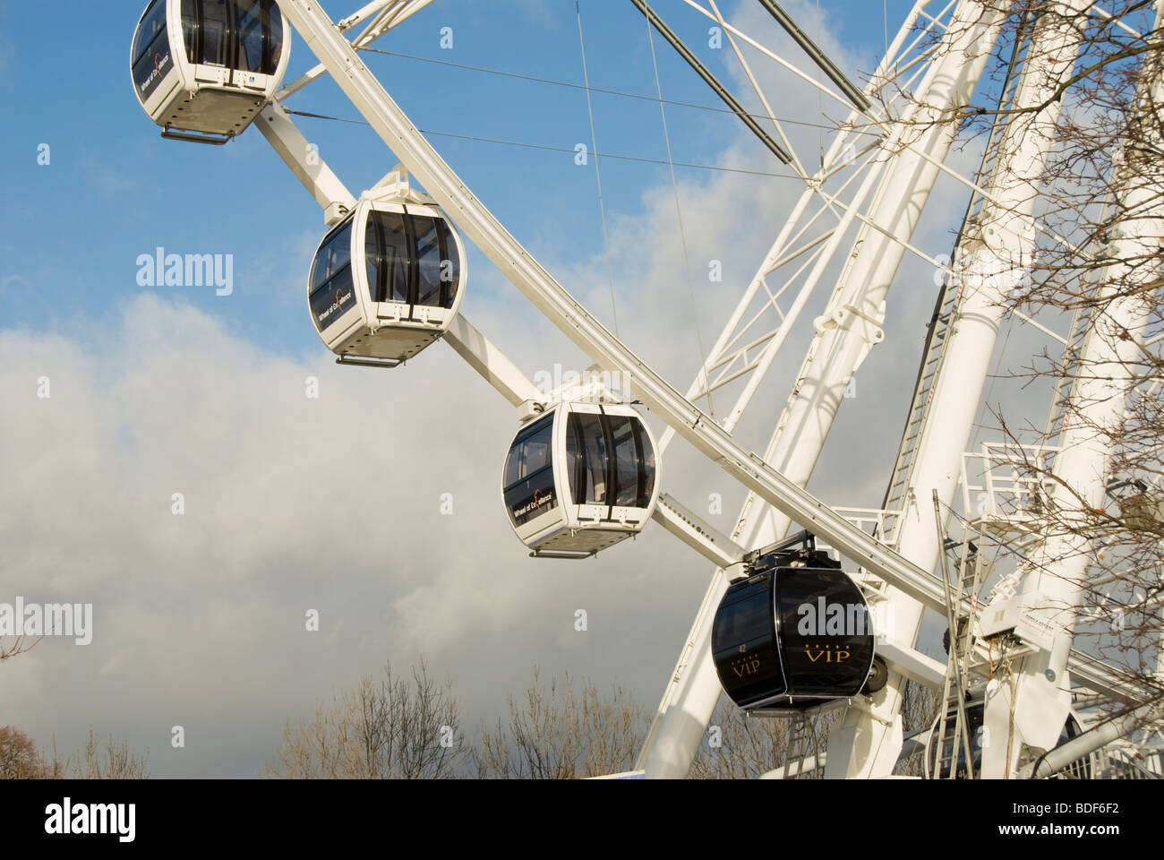 Ferris wheel at a fun fare in Hyde Park London Stock Photo - Alamy
