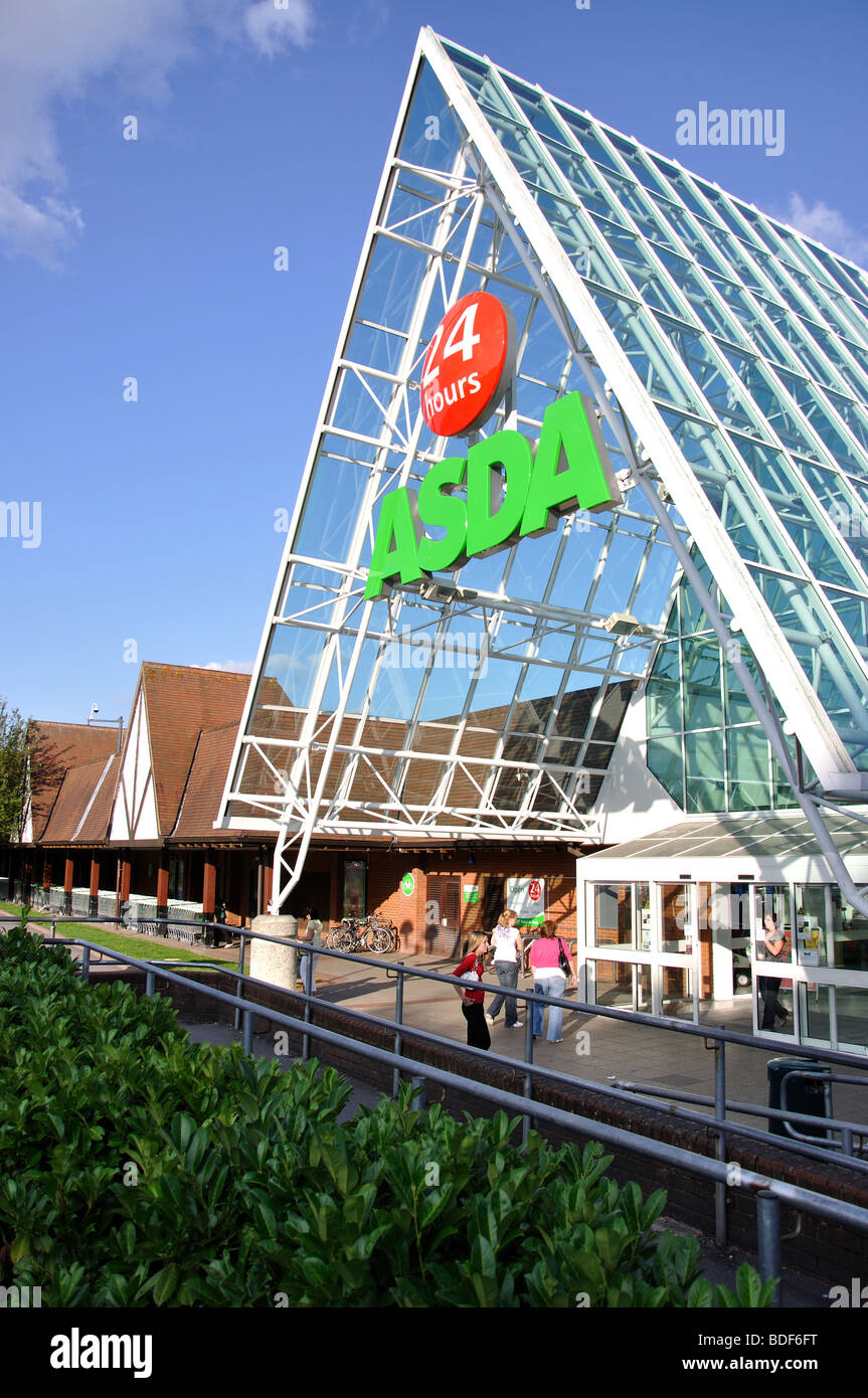 Asda 24 hours supermarket store, Lower Earley District Centre, Earley ...