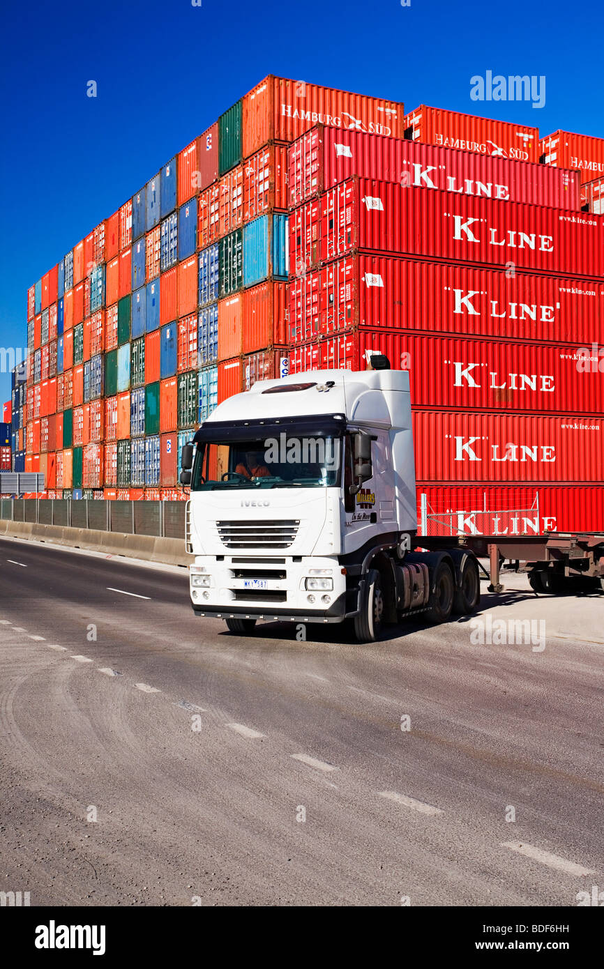 Cargo Container Depot Stock Photos & Cargo Container Depot Stock Images ...