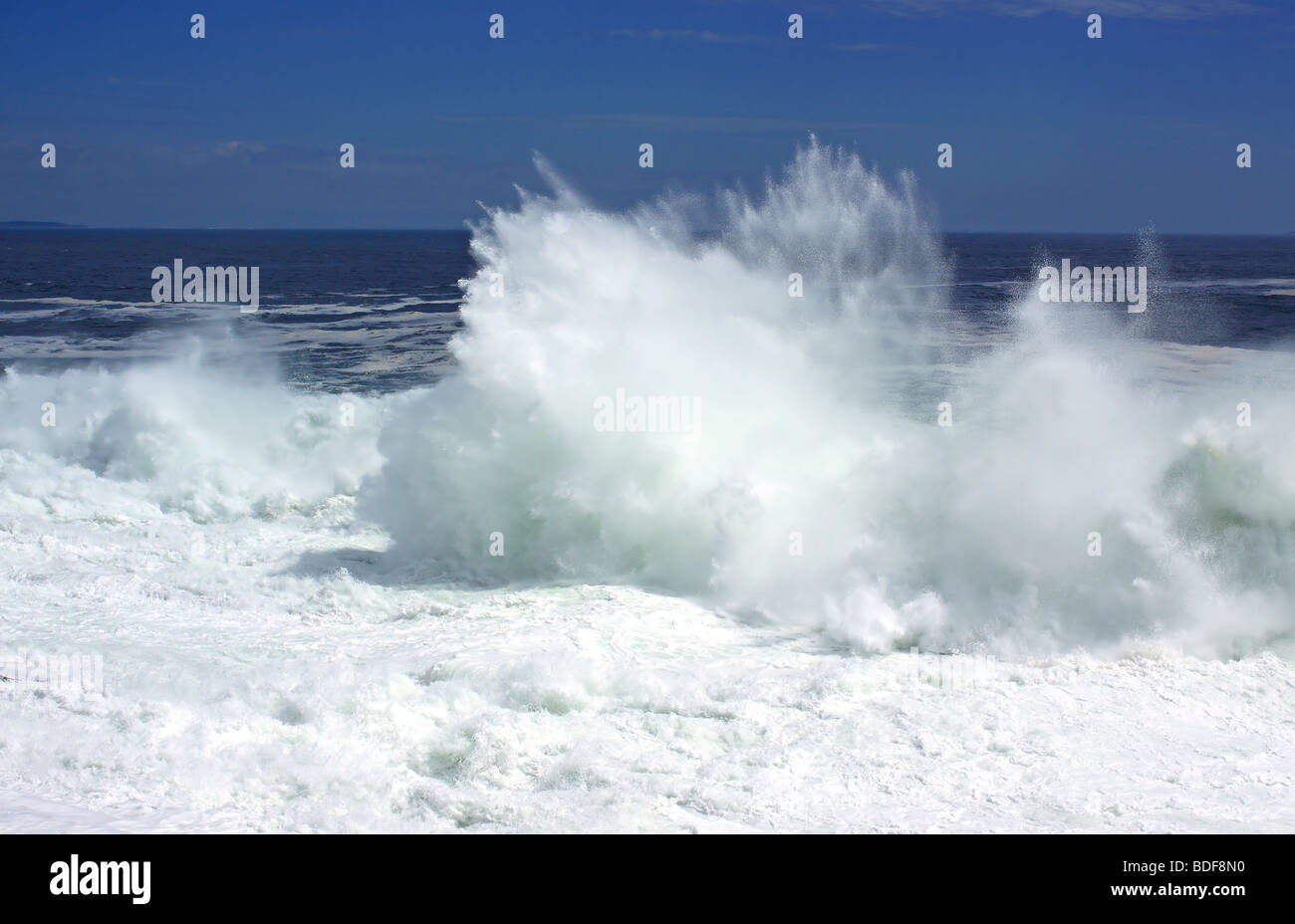 Hurricane Bill wave action on Maine coast Stock Photo - Alamy