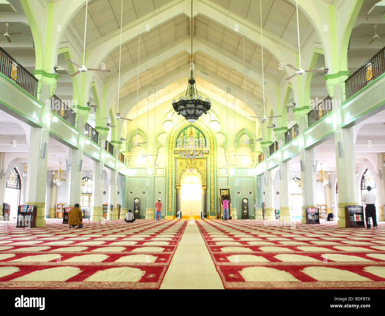 Sultan mosque singapore hi-res stock photography and images - Alamy