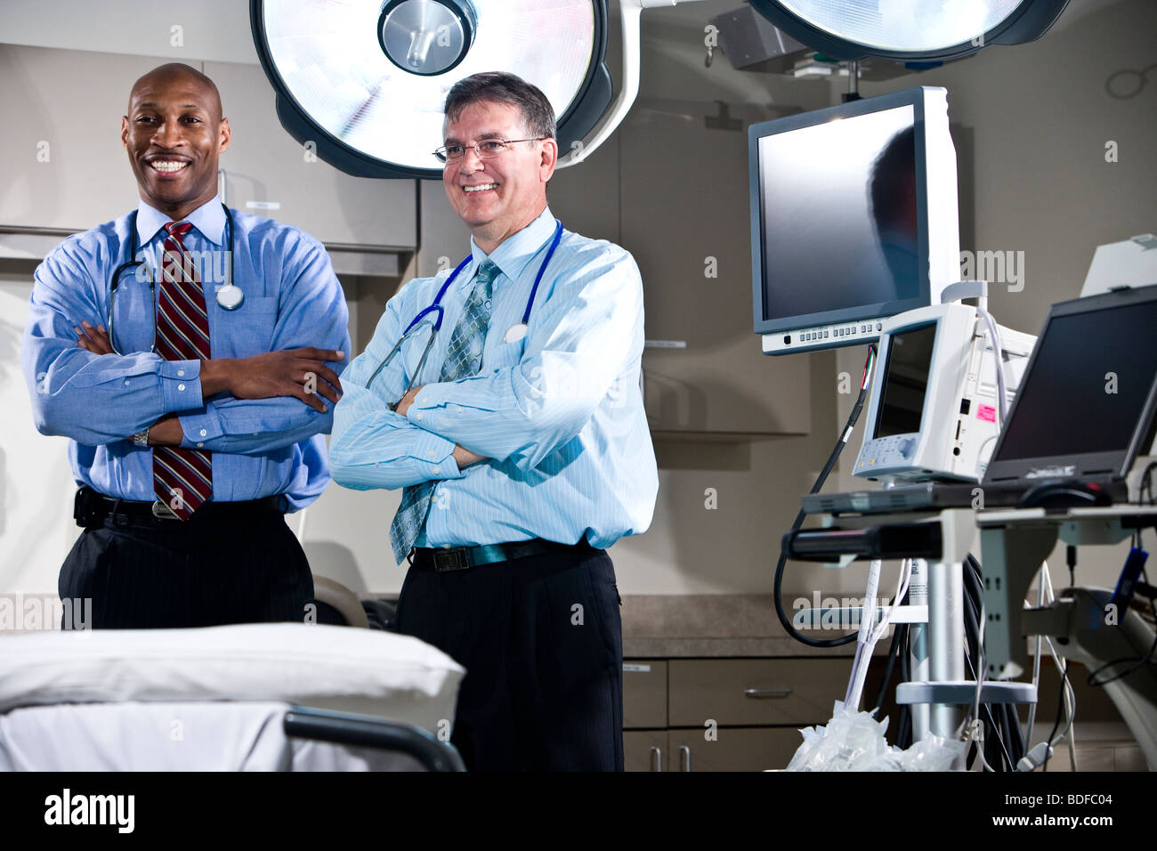 Diverse doctors hospital hi-res stock photography and images - Alamy