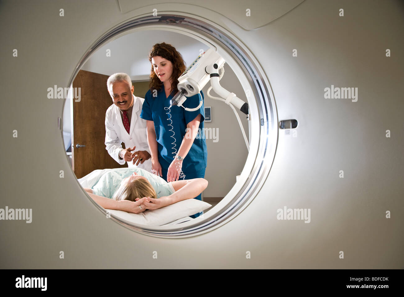 Doctor preparing woman ct scan hi-res stock photography and images - Alamy
