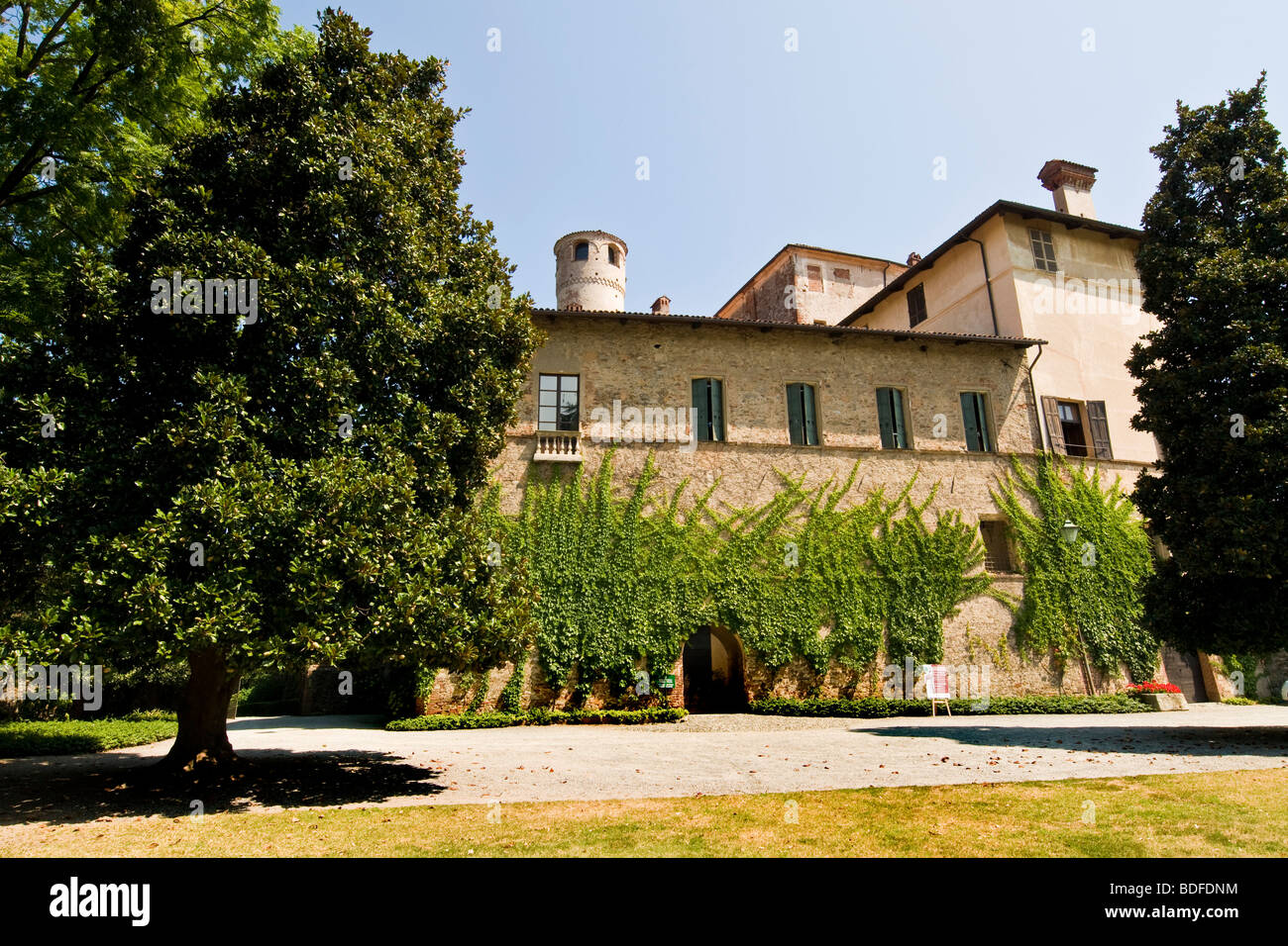 Manta castle italy hi-res stock photography and images - Alamy