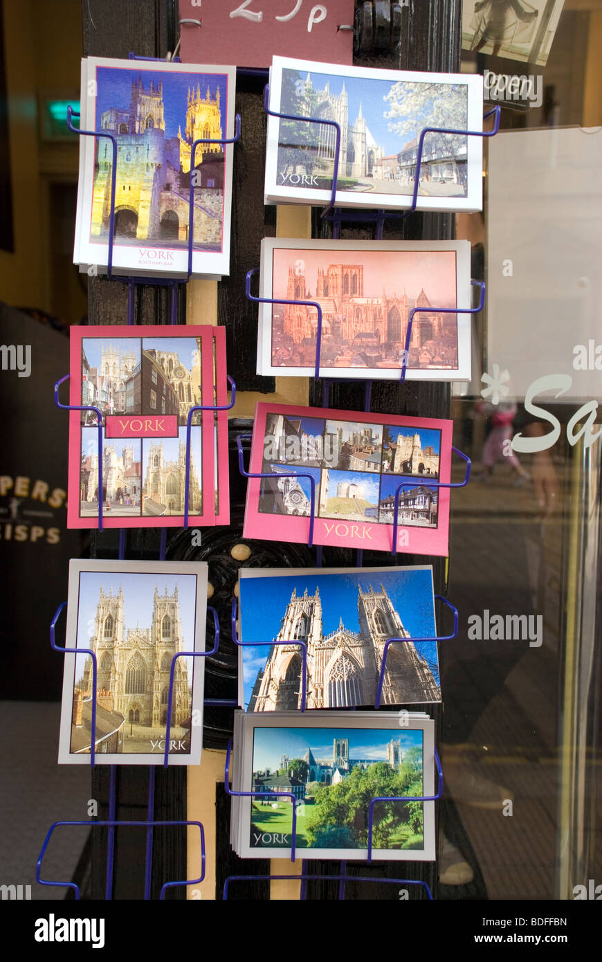 Uk postcards hi-res stock photography and images - Alamy