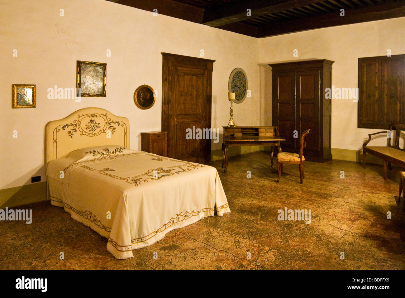Manta castle italy hi-res stock photography and images - Alamy