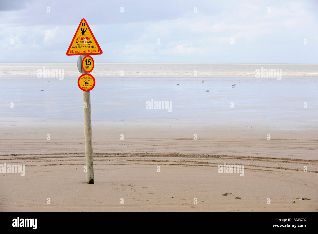 Warning signs on Brean Beach, near Burnham-on-Sea, Somerset Stock Photo ...
