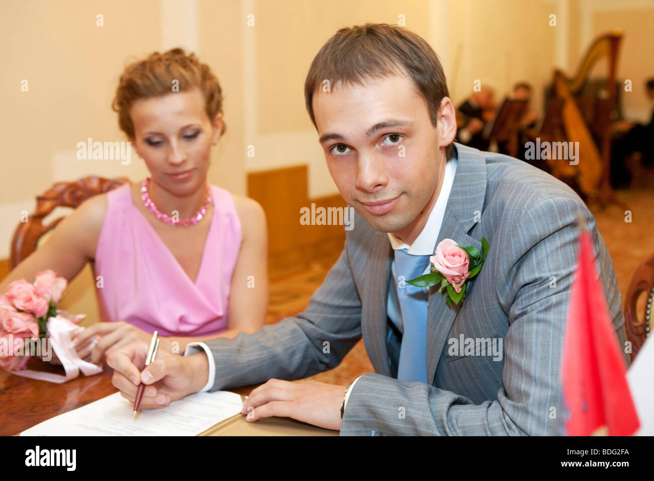 Signature ceremony hi-res stock photography and images - Alamy