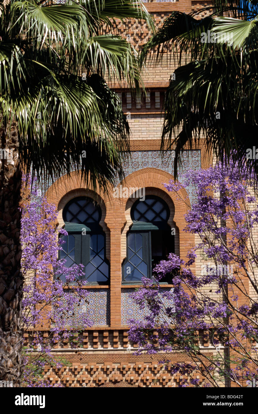Architecture moorish windows hi-res stock photography and images - Alamy