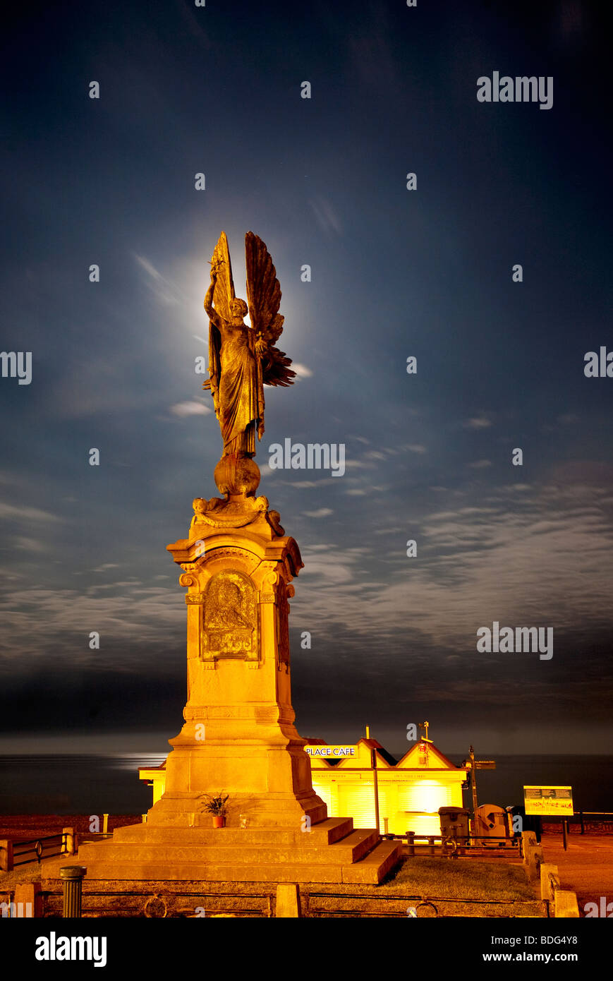 Peace statue at night. Brighton and Hove, East Sussex, England, UK ...
