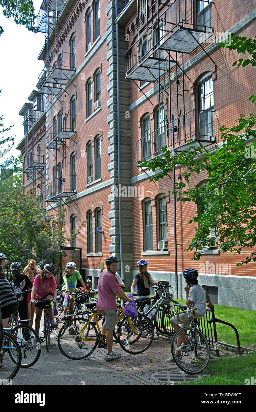 Harvard University campus in Cambridge, Massachusetts Stock Photo - Alamy