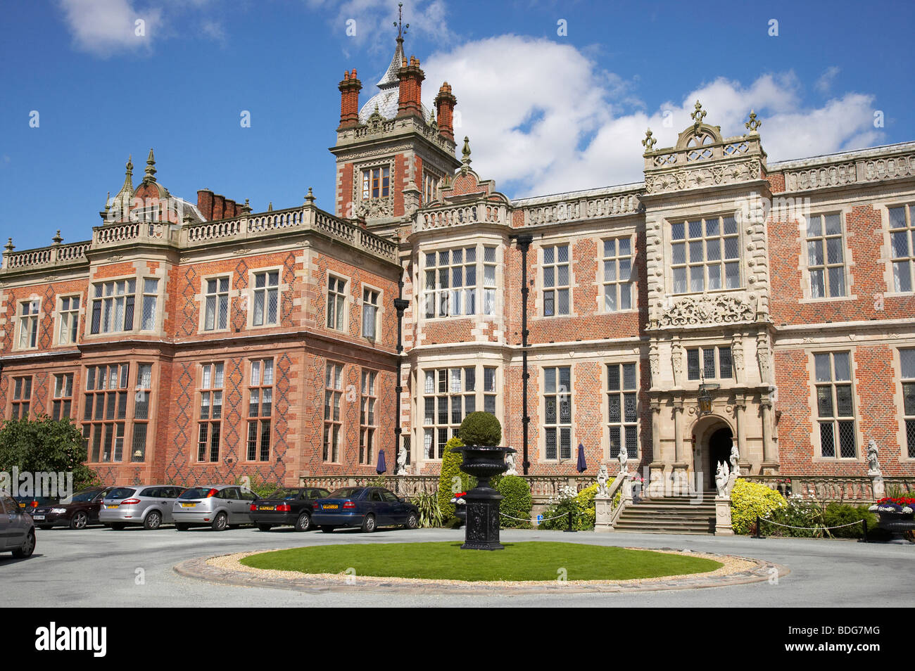 Crewe hall hi-res stock photography and images - Alamy