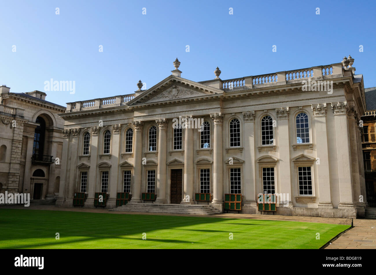 Senate house cambridge university hi-res stock photography and images ...