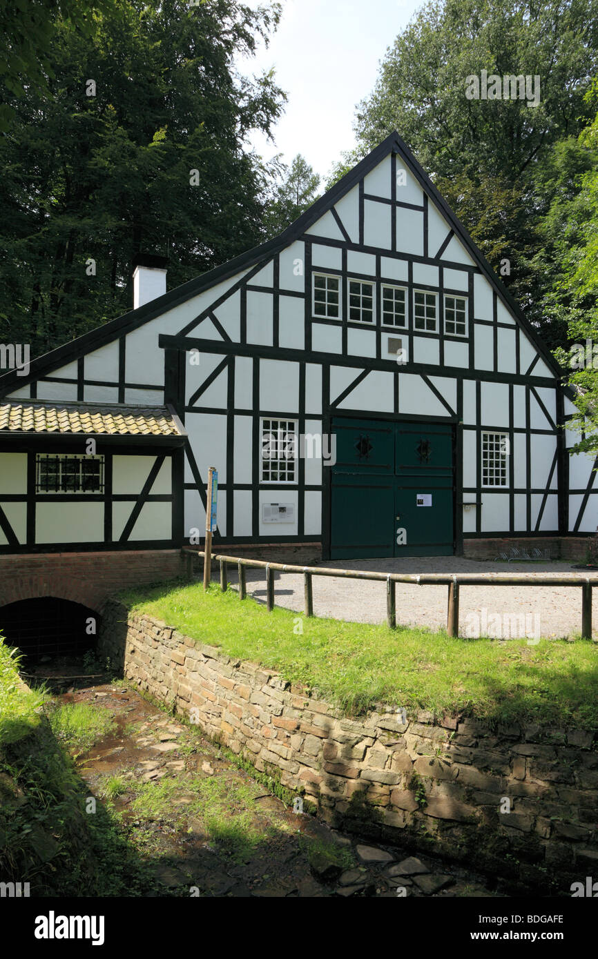 Essen fulerum hi-res stock photography and images - Alamy