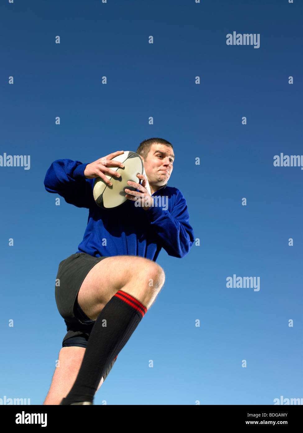 Rugby player running hi-res stock photography and images - Alamy