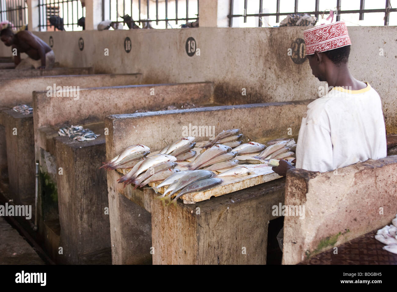 Market in stone town hi-res stock photography and images - Alamy