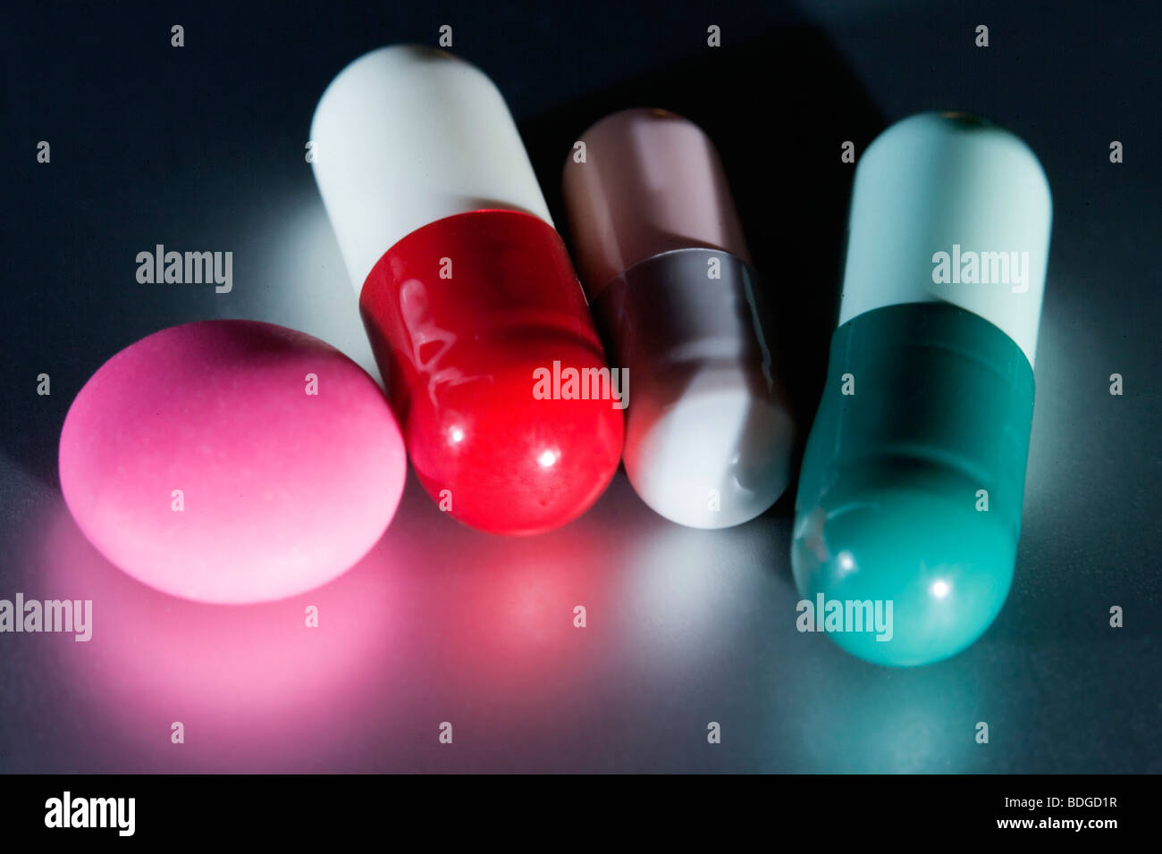 Pharmacological industries hi-res stock photography and images - Alamy