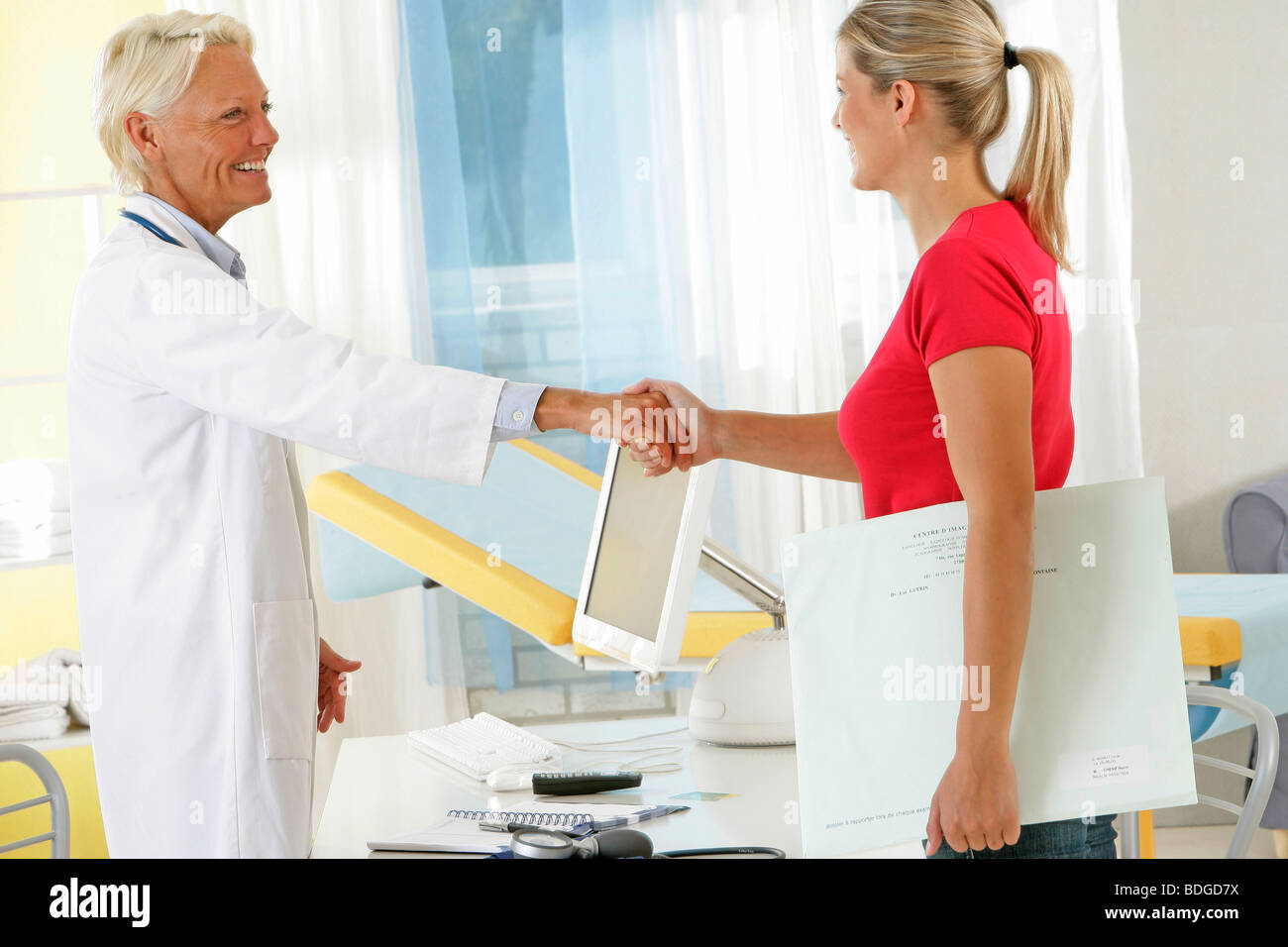 WOMAN AT HOSPITAL CONSULTATION Stock Photo - Alamy
