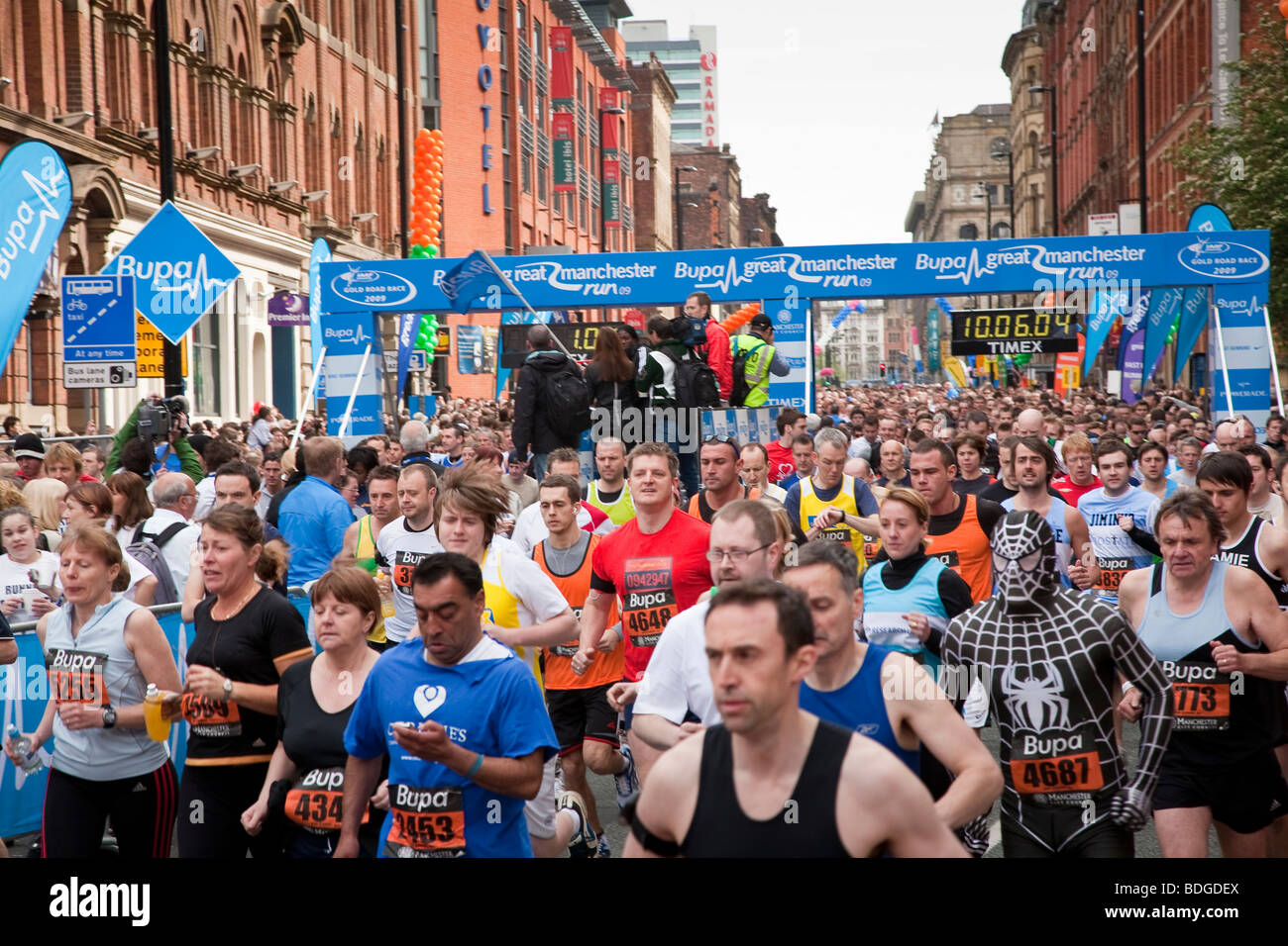 Manchester 10K run 17 May 2009 Stock Photo - Alamy