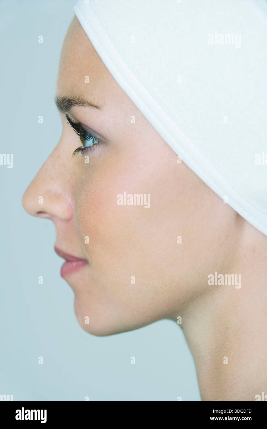 Side face caucasian woman hi-res stock photography and images - Alamy