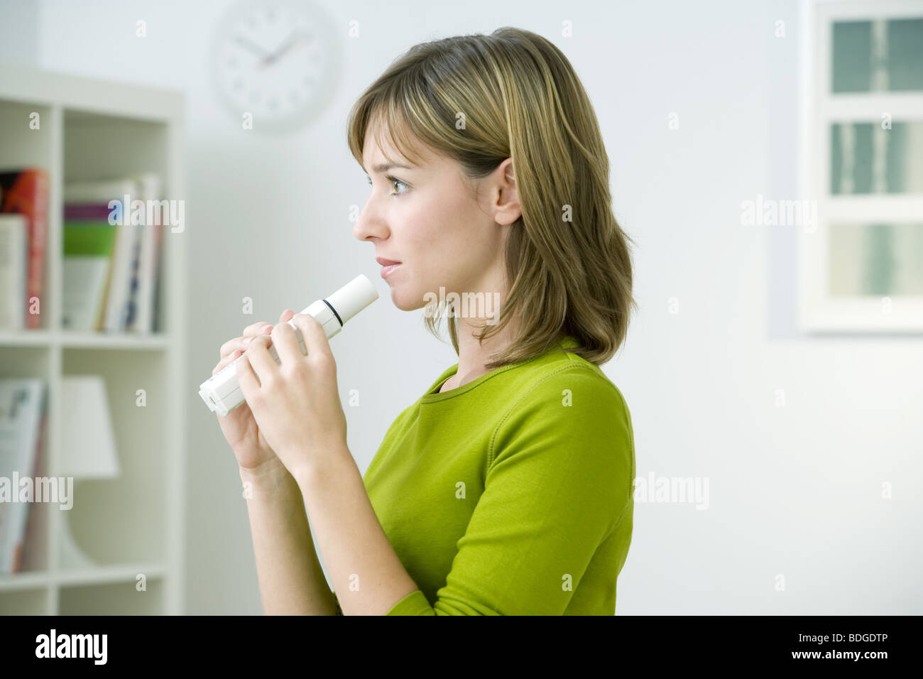 BREATHING, SPIROMETRY IN A WOMAN Stock Photo - Alamy