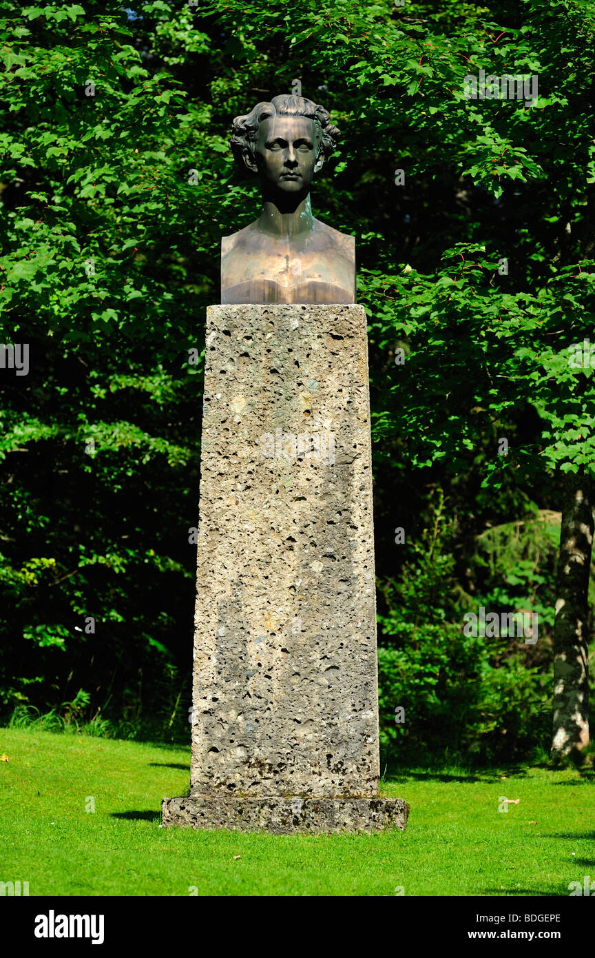 Ludwig II Statue, Linderhof schloss, district of garmisch-partenkirchen ...