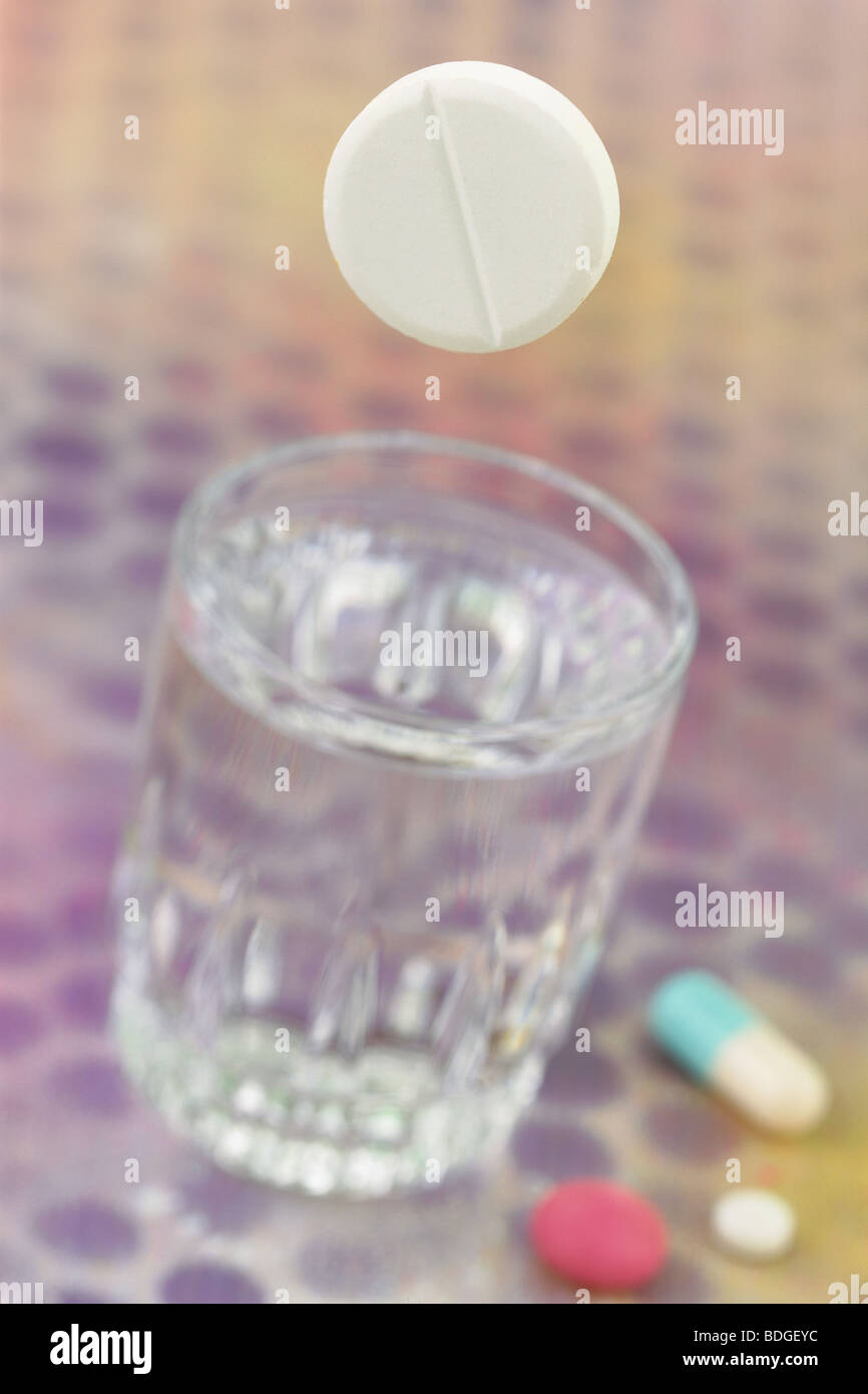 AN EFFERVESCENT TABLET Stock Photo - Alamy