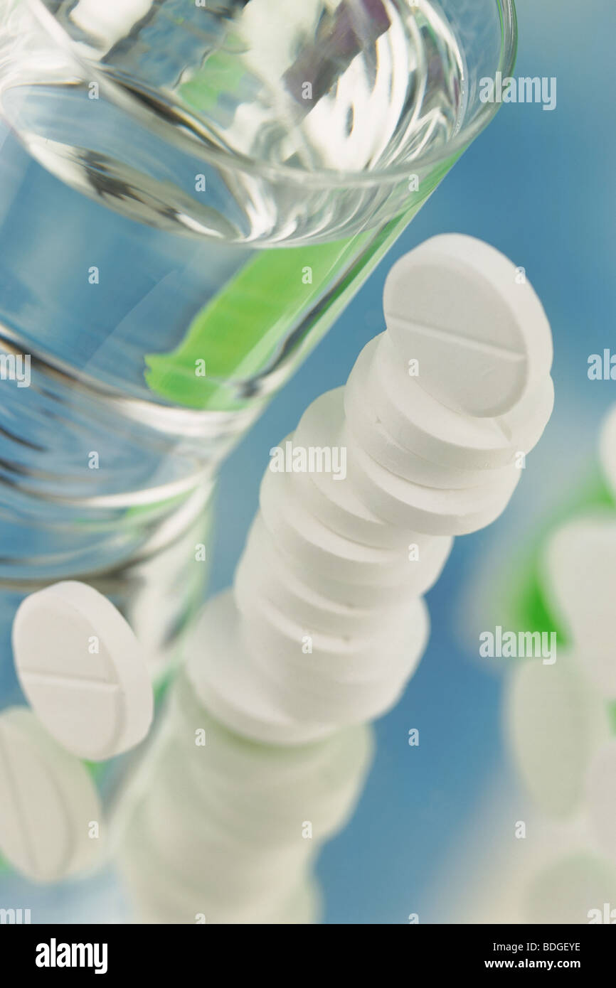 AN EFFERVESCENT TABLET Stock Photo - Alamy