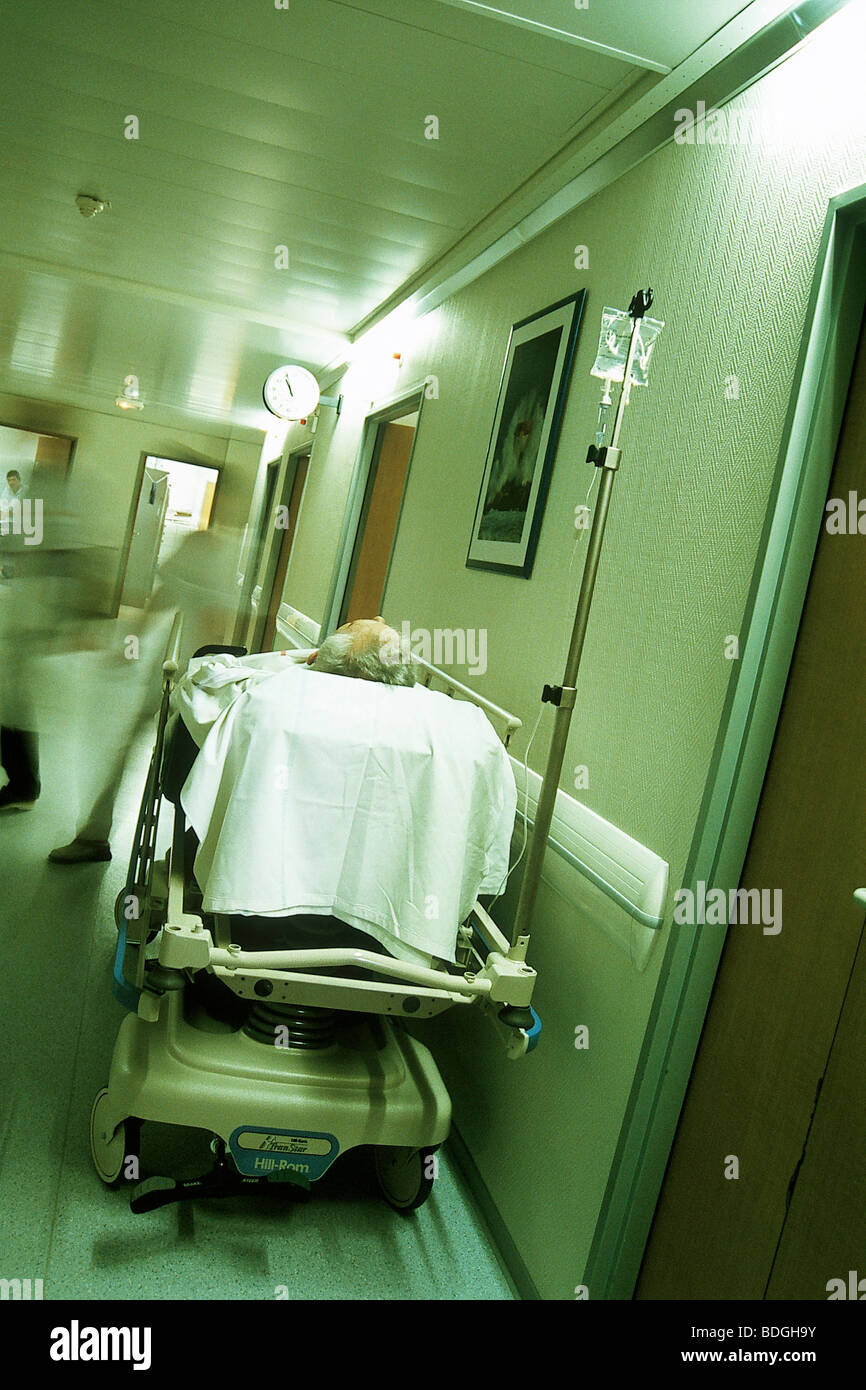 EMERGENCY CASE, HOSPITAL Stock Photo - Alamy