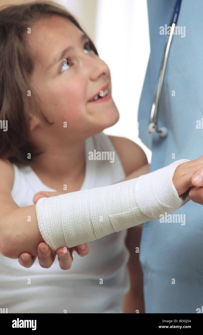 Children cast arm hi-res stock photography and images - Alamy