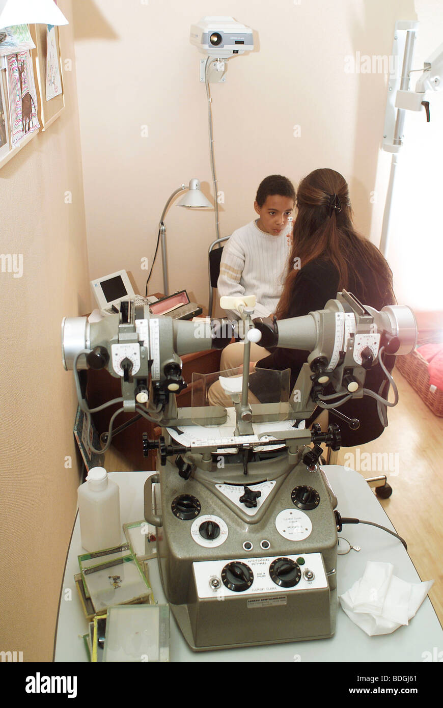 Orthoptics child hi-res stock photography and images - Alamy