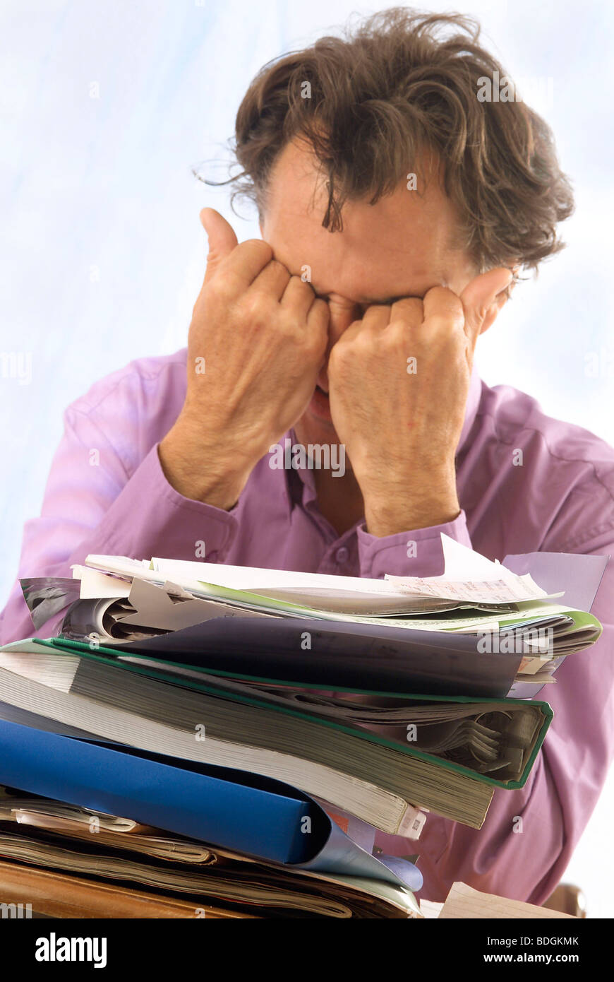 Papers old visual hi-res stock photography and images - Alamy