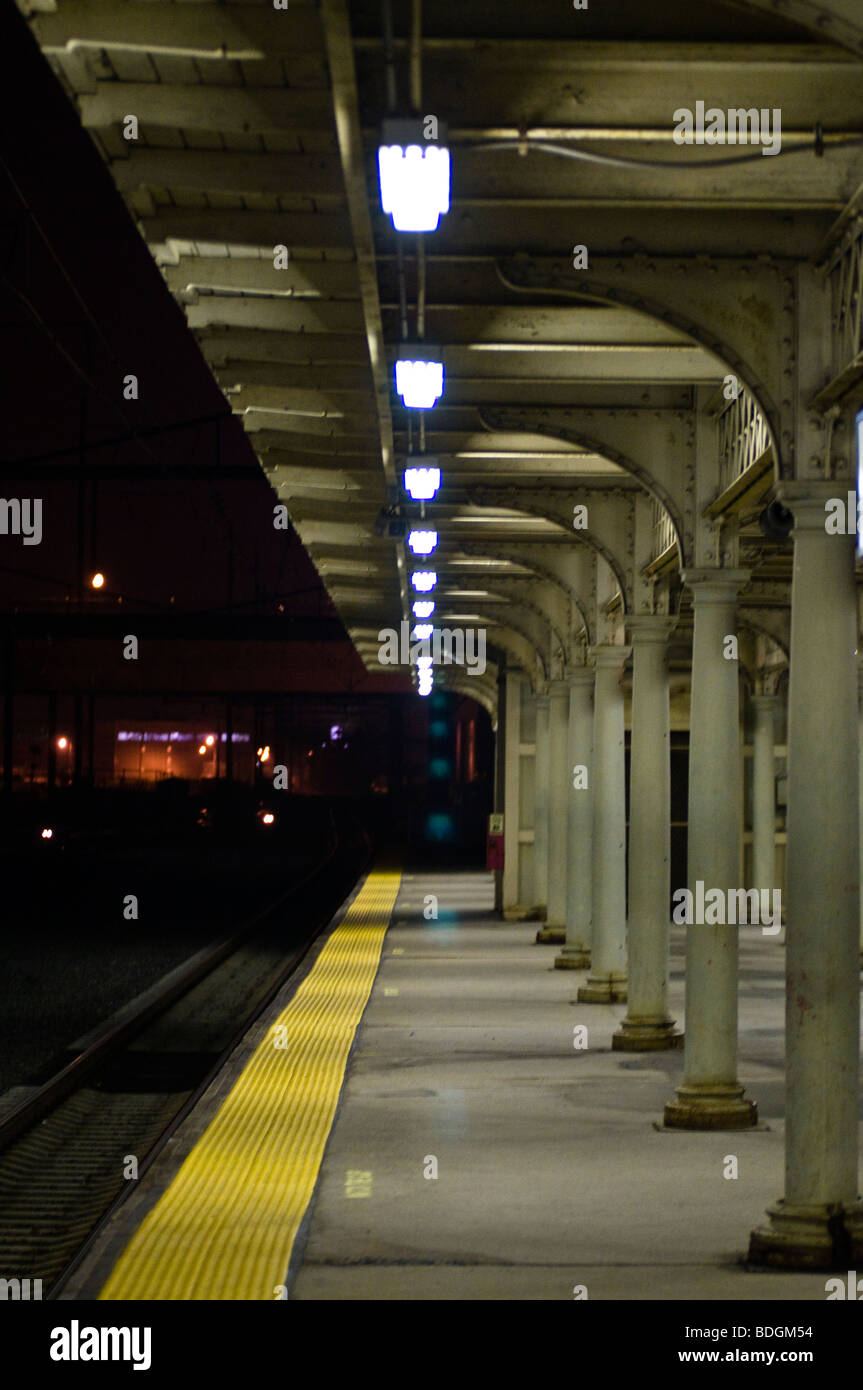 Rail commuter train station platform Stock Photo - Alamy