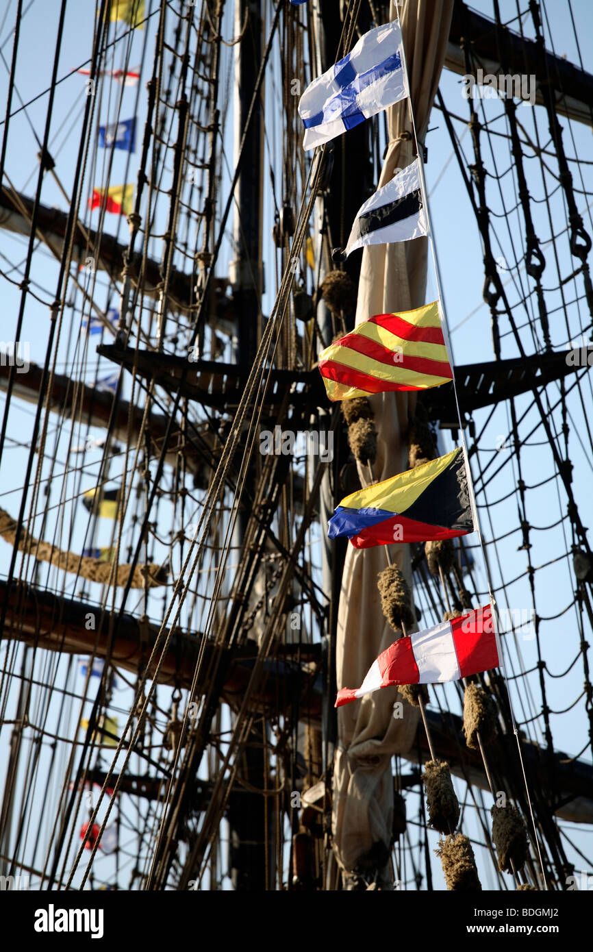 Rigging and bunting on a ship Stock Photo - Alamy
