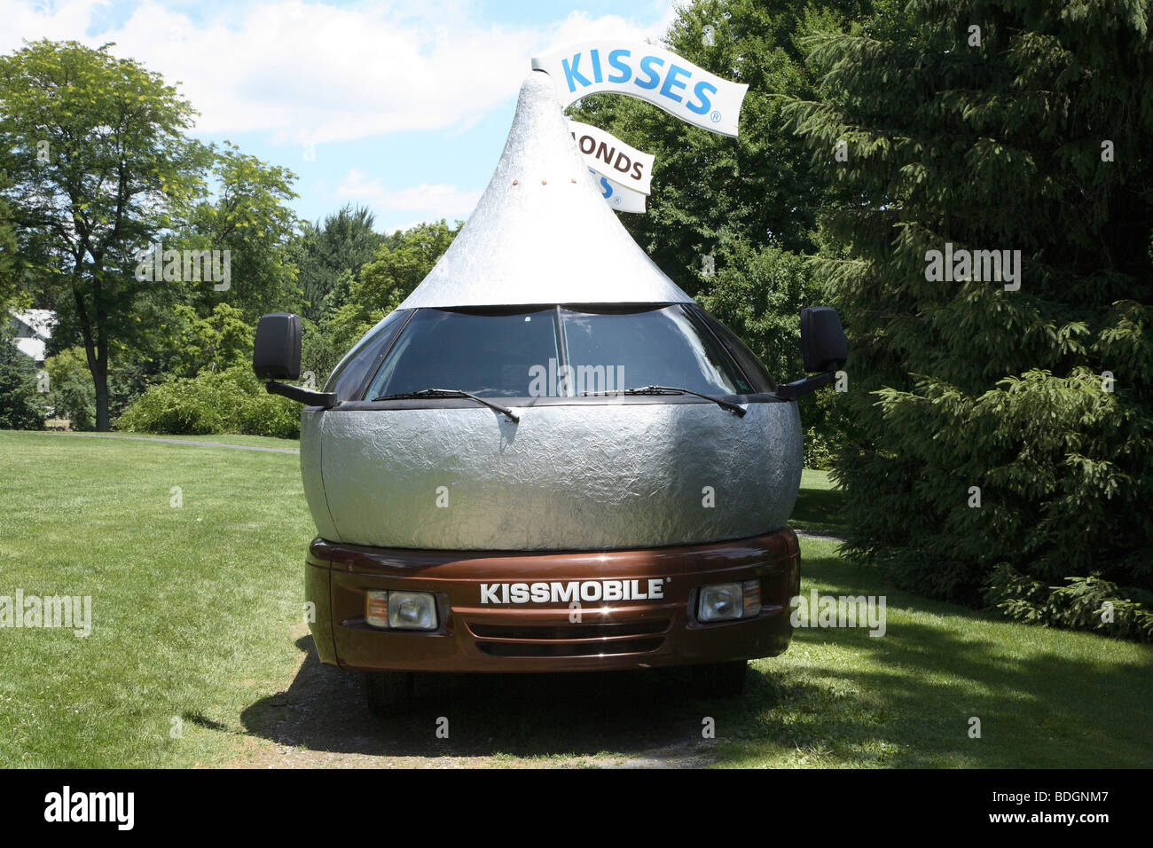 Hershey's kiss hi-res stock photography and images - Alamy