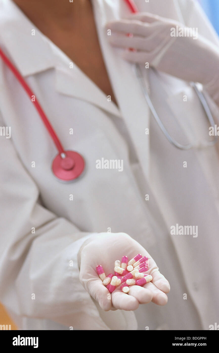 Prescription laboratory hi-res stock photography and images - Alamy