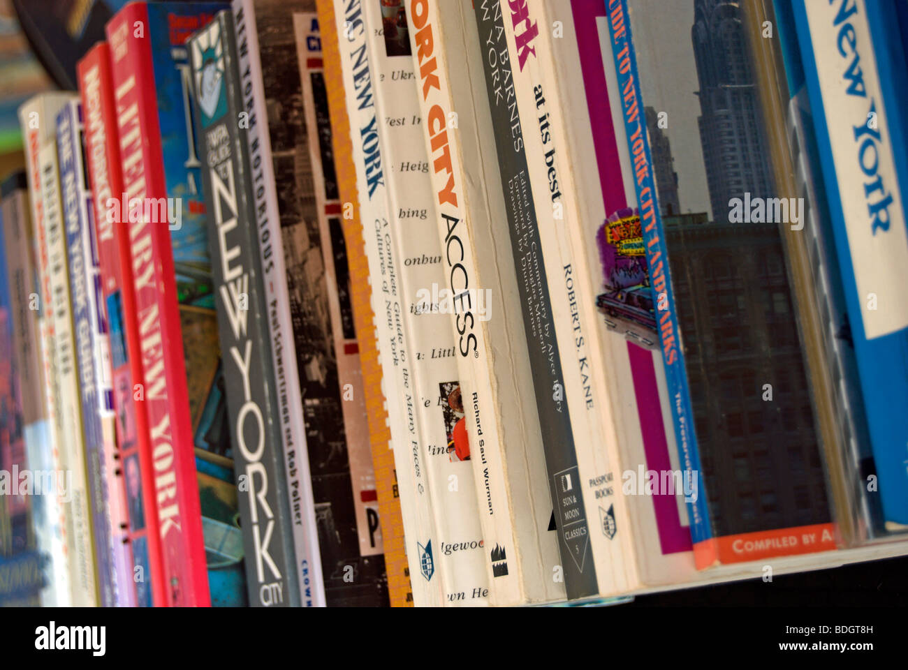 City guide books hi-res stock photography and images - Alamy