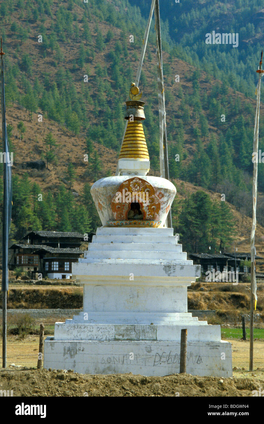 Bhutan myth hi-res stock photography and images - Alamy