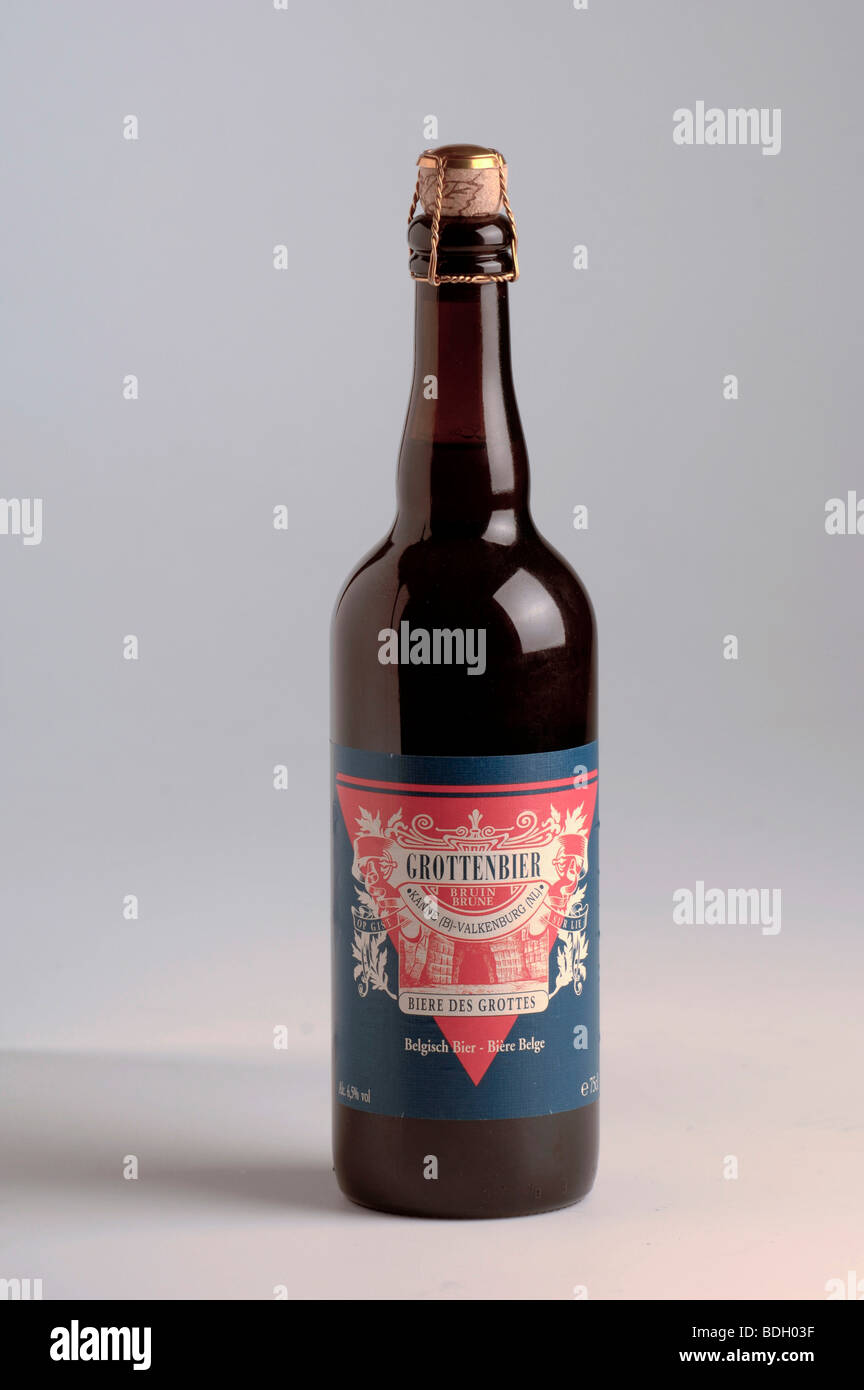 Bière brune hi-res stock photography and images - Alamy