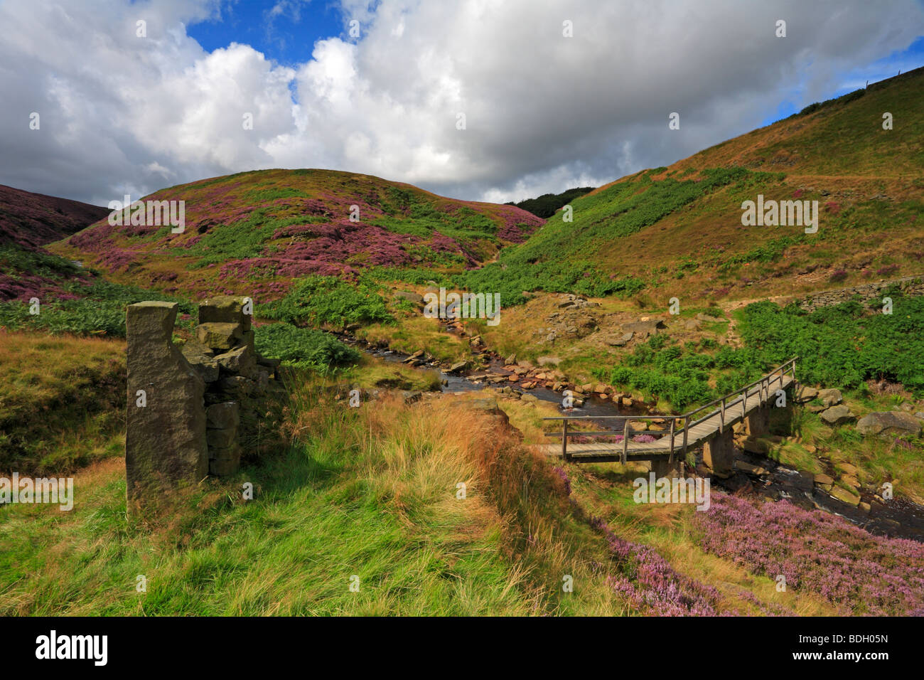 Blackpool Bridge, Dean Clough above Holmfirth, West Yorkshire, Peak ...