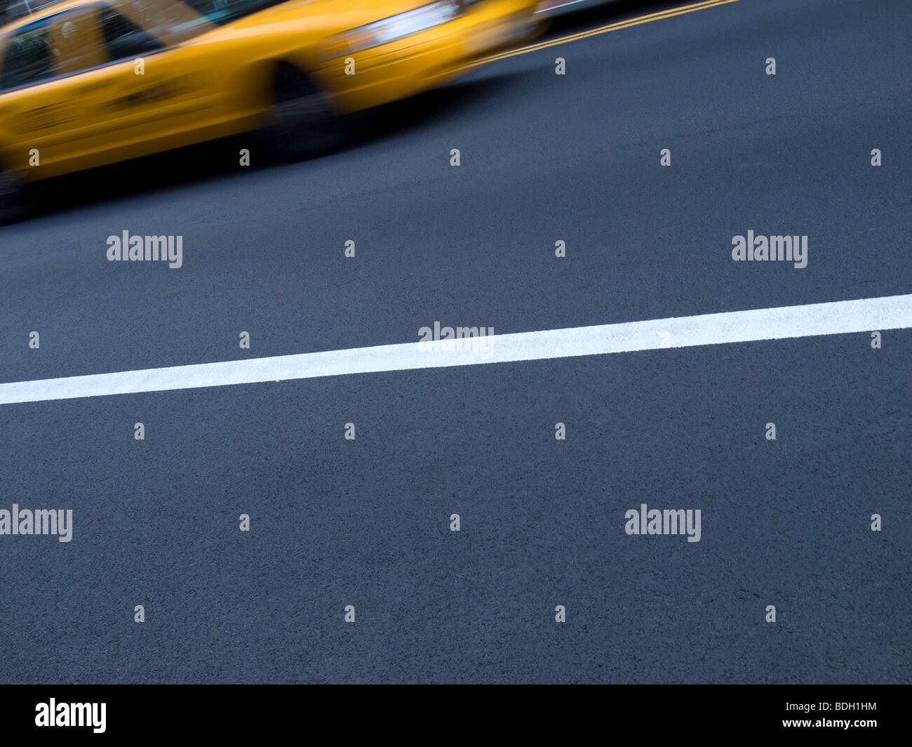 Speed blur yellow cab taxi hi-res stock photography and images - Alamy