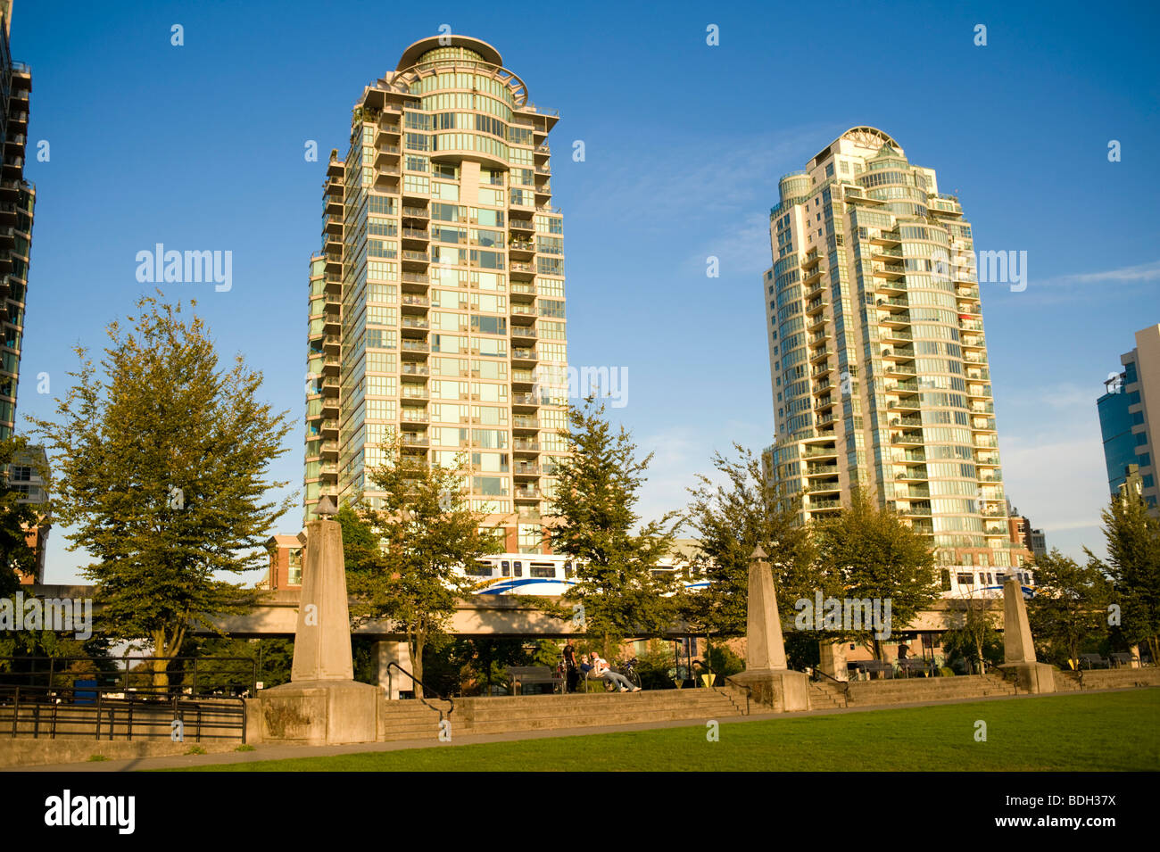 Vancouver realestate hi-res stock photography and images - Alamy