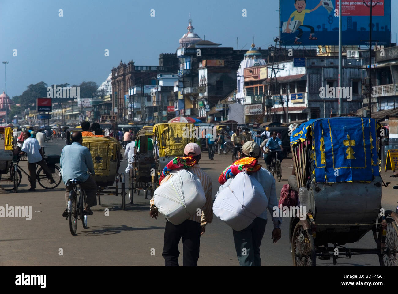Puri woman hi-res stock photography and images - Alamy