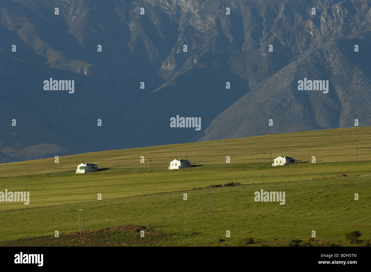 Farming fields overberg landscape scenic hi-res stock photography and ...